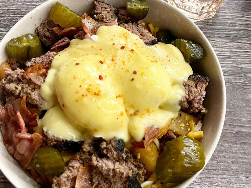 Hermie's - Filipino & Canadian Restaurant