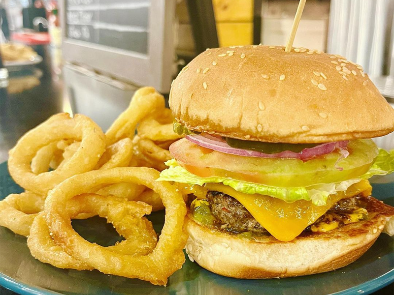 Hermie's - Filipino Canadian Restaurant