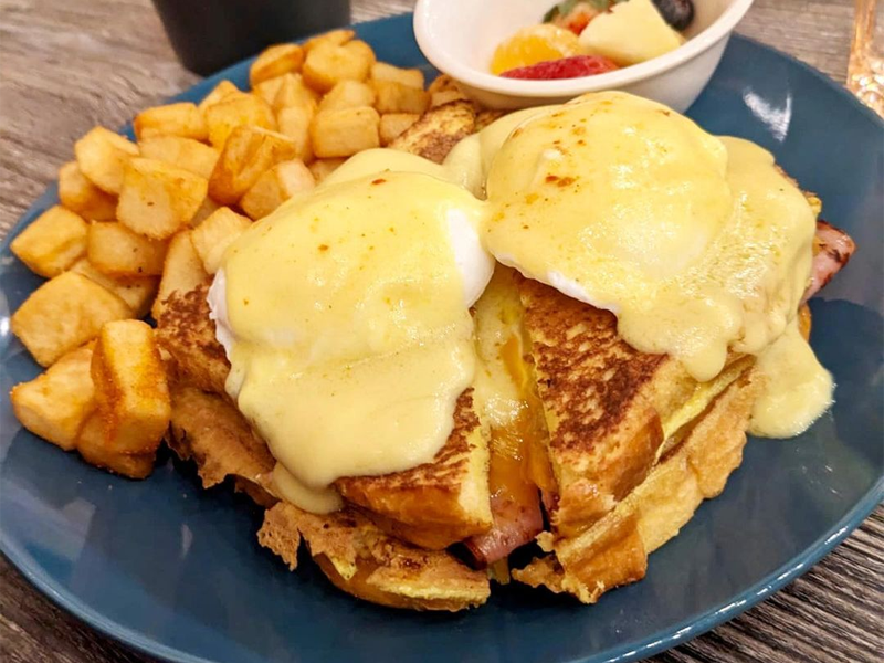 Hermie's - Filipino Canadian Restaurant