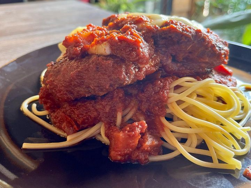 Hermie's - Filipino & Canadian Restaurant