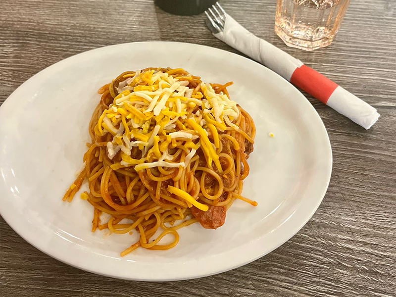 Hermie's - Filipino Canadian Restaurant