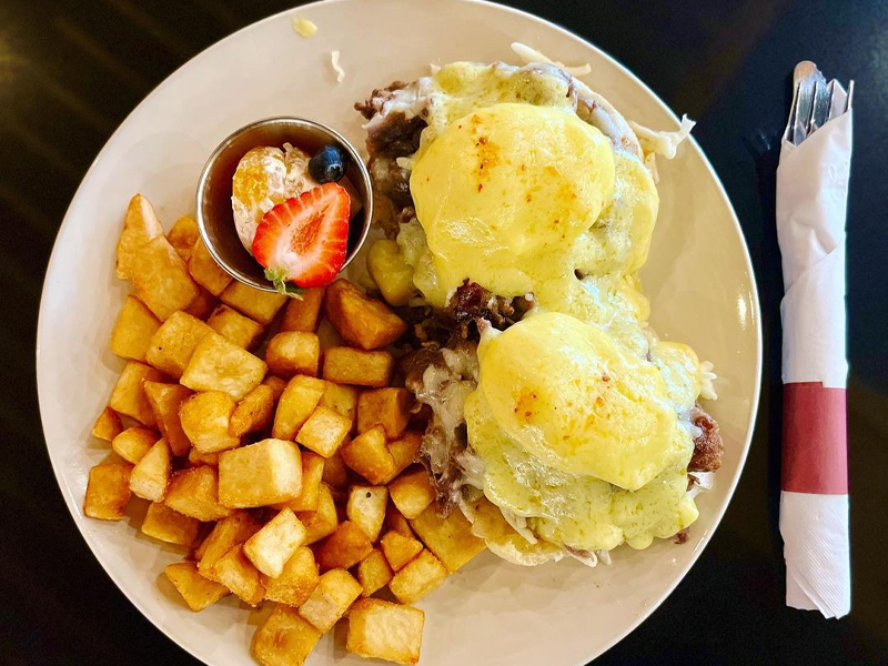 Hermie's - Filipino Canadian Restaurant