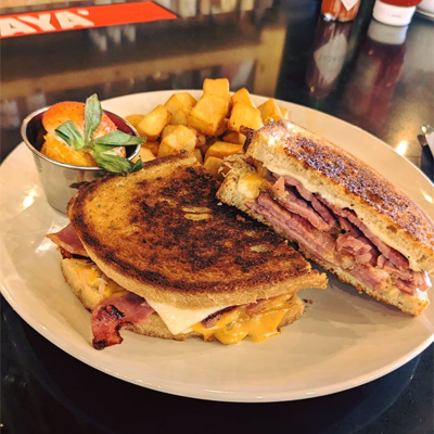 Hermie's - Filipino Canadian Restaurant